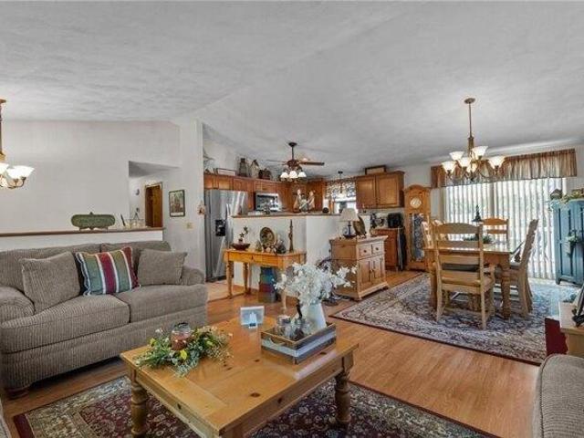 3 bedroom, East Providence RI 02914 104569320