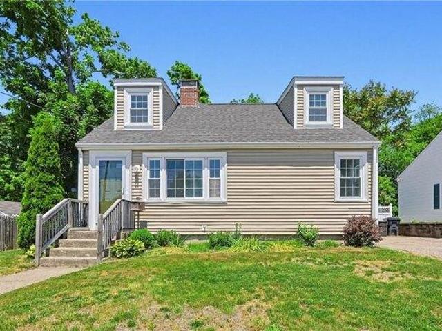 3 bedroom, East Providence RI 02914 104836081