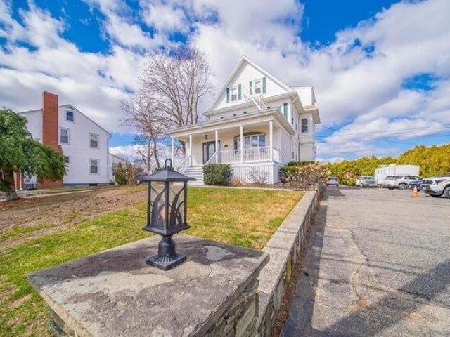 3 bedroom, East Providence RI 02915 102158289