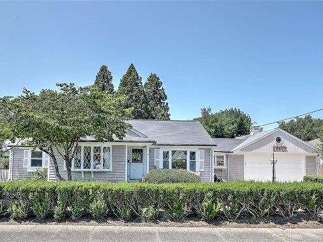 3 bedroom, East Providence RI 02915 104571657