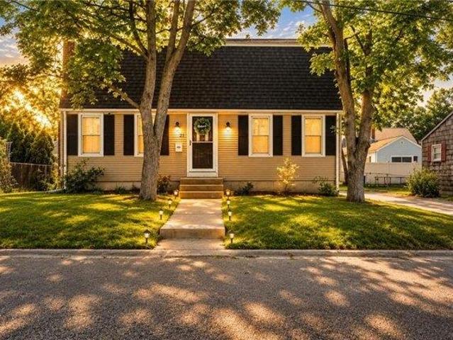 3 bedroom, East Providence RI 02916 104691979