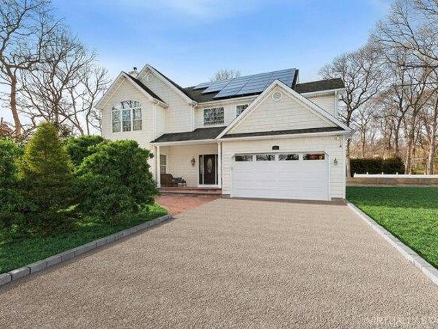 3 bedroom, East Quogue NY 11942 104922044