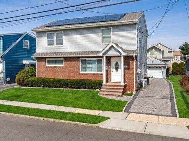 3 bedroom, East Rutherford NJ 07073 104869881