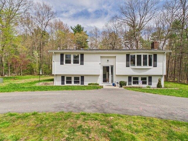 3 bedroom, Easton MA 02375 102412125