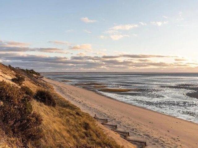 3 bedroom, Eastham MA 02642 102061268