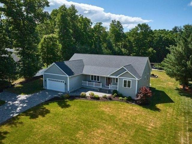 3 bedroom, Easthampton MA 01027 104761637