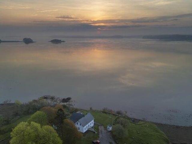 3 bedroom, Eastport ME 04631 102595964