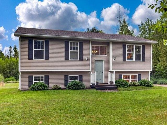 3 bedroom, Eddington ME 04428 104295992