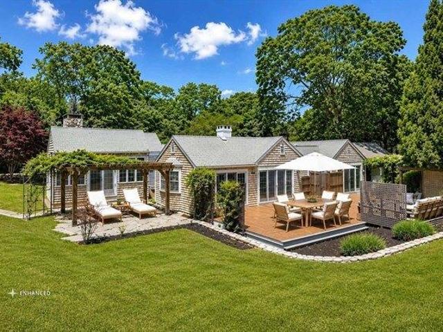 3 bedroom, Edgartown MA 02539 LS103071655