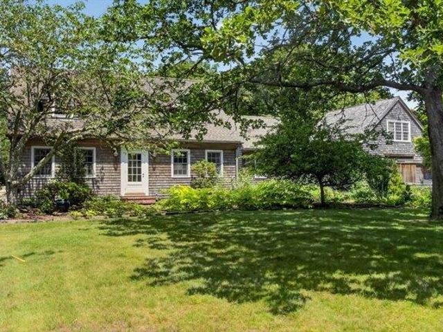 3 bedroom, Edgartown MA 02539 104807493