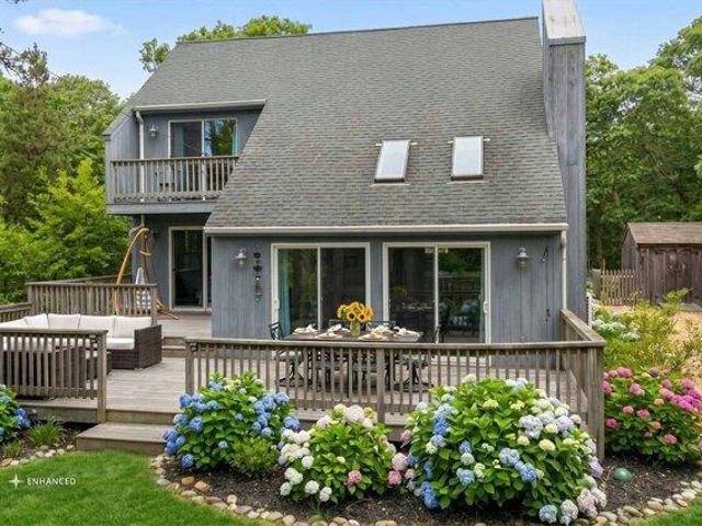 3 bedroom, Edgartown MA 02539 104808112
