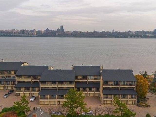 3 bedroom, Edgewater NJ 07020 LS102776085