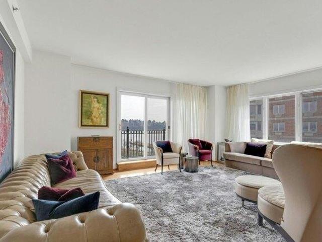 3 bedroom, Edgewater NJ 07020 104406958