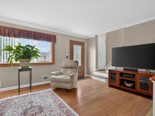 3 bedroom, Edison NJ 08817 105192845