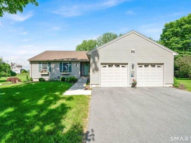 3 bedroom, Ellington CT 06029 LS103101123