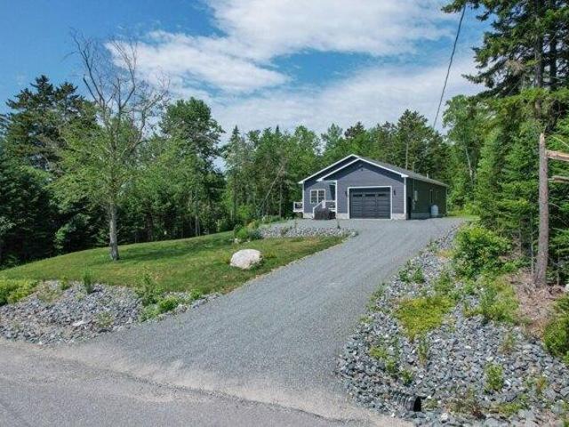 3 bedroom, Ellsworth ME 04605 105127787