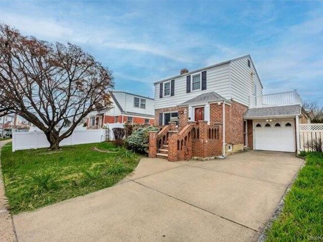 3 bedroom, Elmont NY 11003 LS102281826
