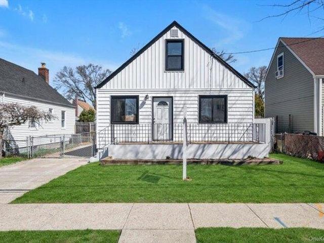 3 bedroom, Elmont NY 11003 102282933