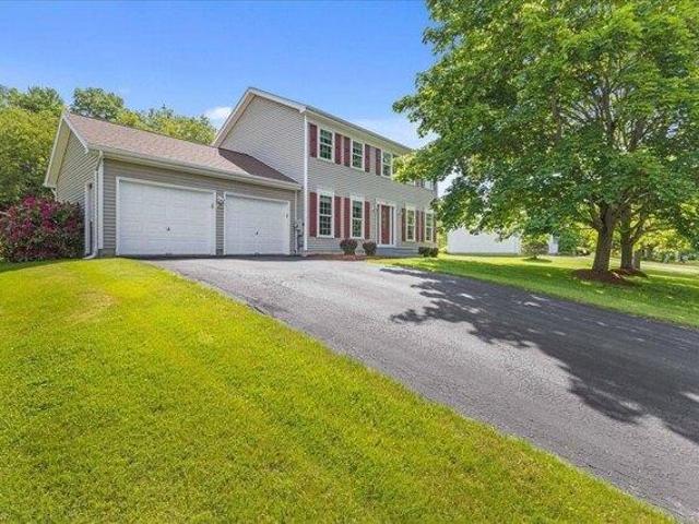 3 bedroom, Essex Junction VT 05452 104848433