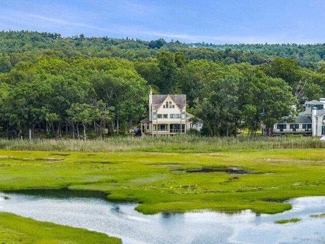 3 bedroom, Essex MA 01929 102824343