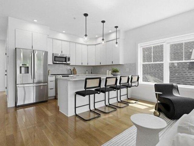 3 bedroom, Everett MA 02149 102278893