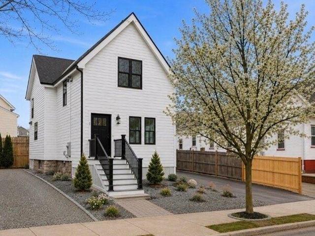 3 bedroom, Everett MA 02149 LS102725127