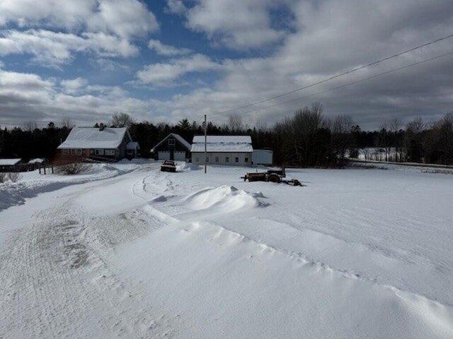3 bedroom, Exeter ME 04435 102342996