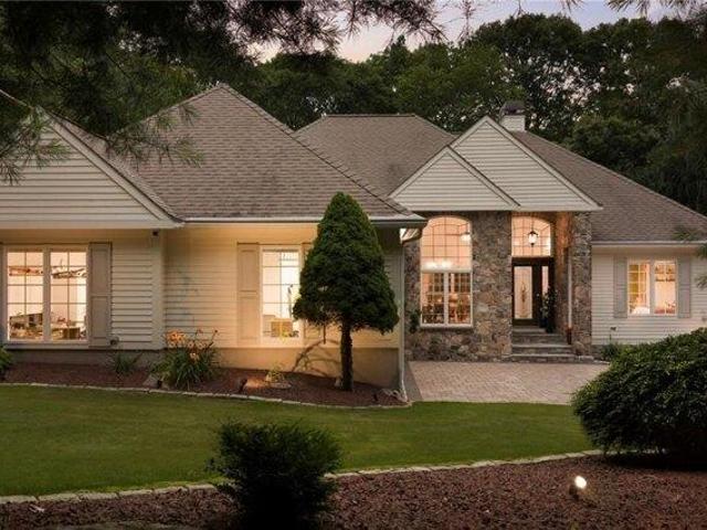 3 bedroom, Exeter RI 02822 104408291