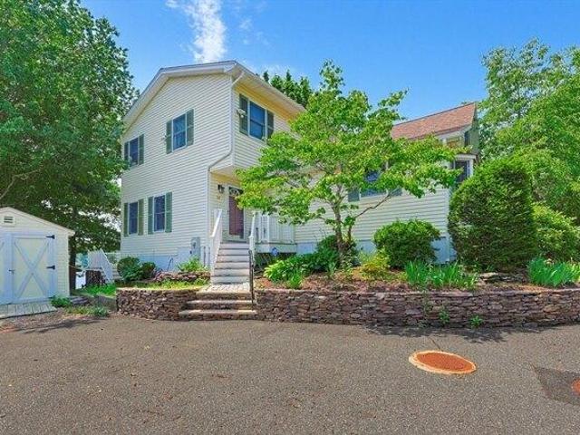 3 bedroom, Foxboro MA 02035 104568990