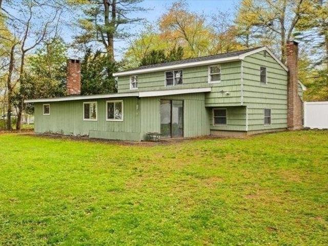 3 bedroom, Foxboro MA 02035 104607854