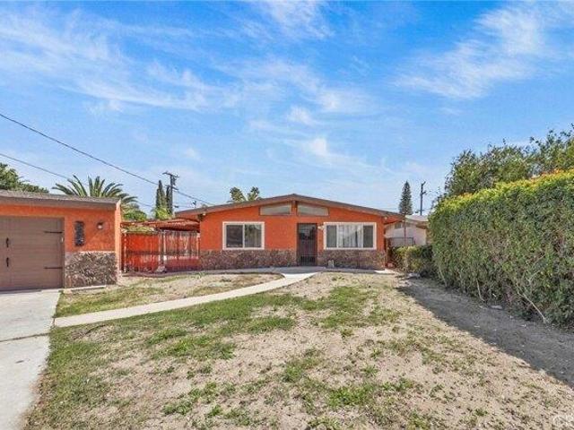 3 bedroom, Fontana CA 92335 90892408