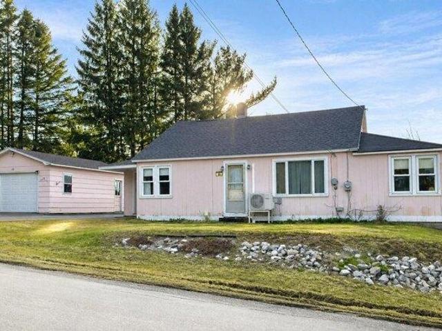 3 bedroom, Fort Fairfield ME 04742 102282903