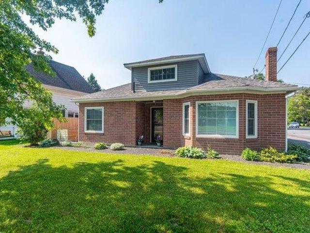 3 bedroom, Fort Kent ME 04743 104542787