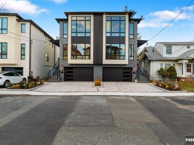 3 bedroom, Fort Lee NJ 07024 101998682