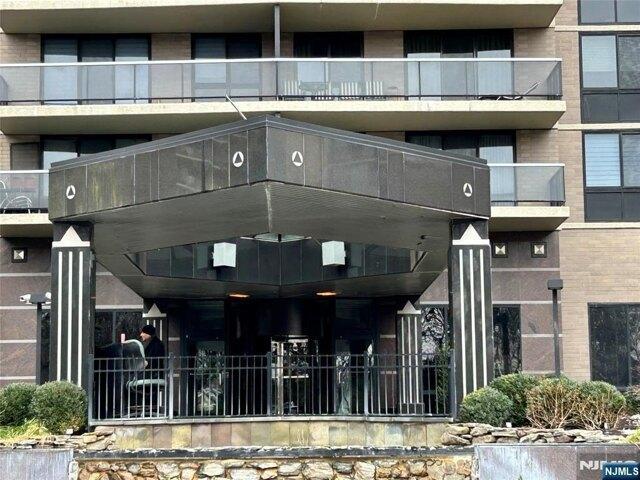 3 bedroom, Fort Lee NJ 07024 LS101780257
