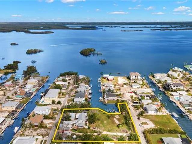 3 bedroom, Fort Myers Beach FL 33931 LS84215375