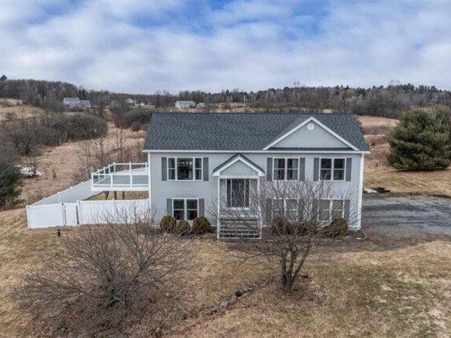 3 bedroom, Fairfax VT 05454 102215826