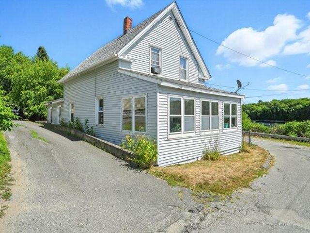 3 bedroom, Fairfield ME 04937 102592191