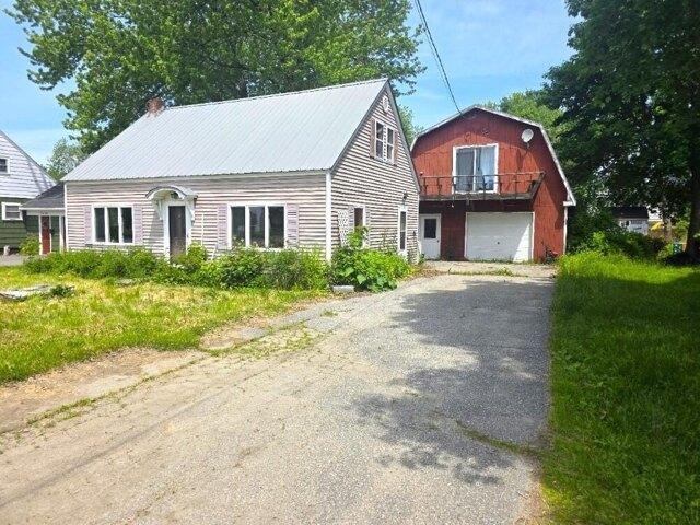 3 bedroom, Fairfield ME 04937 103932217