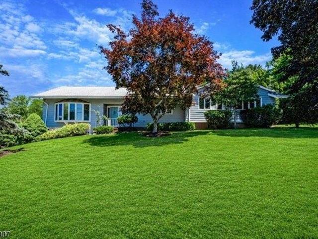 3 bedroom, Fairfield NJ 07004 104762371