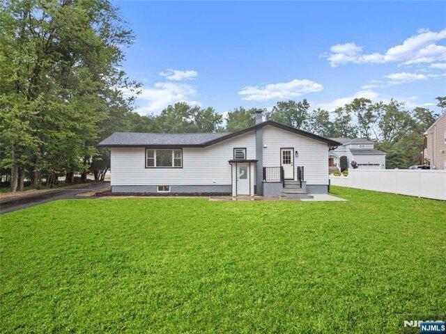 3 bedroom, Fairfield NJ 07004 104810187