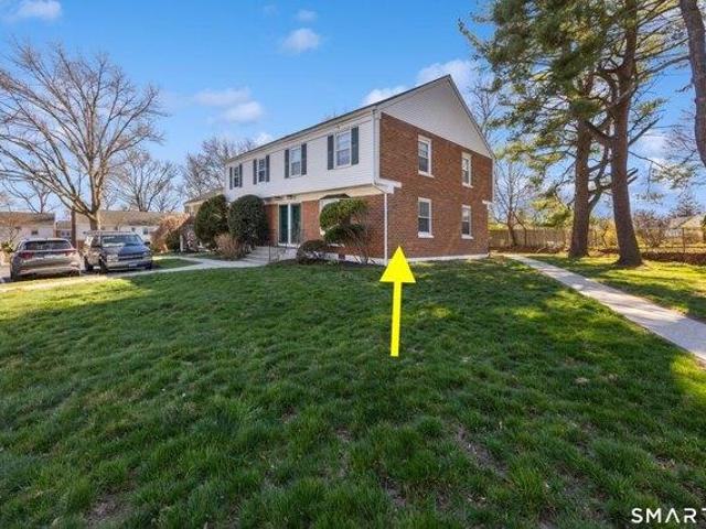 3 bedroom, Fairfield CT 06824 102213744