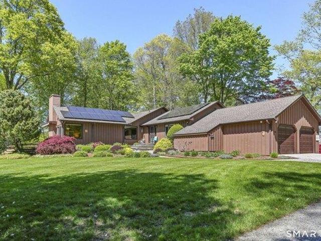 3 bedroom, Fairfield CT 06824 102564877