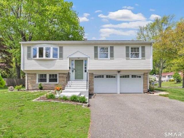 3 bedroom, Fairfield CT 06824 103163223