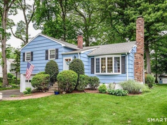 3 bedroom, Fairfield CT 06824 104332988