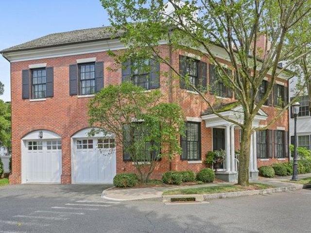 3 bedroom, Fairfield CT 06890 102799123