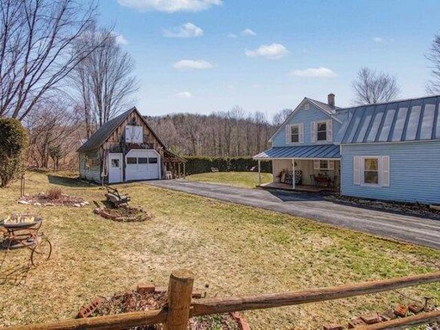 3 bedroom, Fairfield VT 05448 102583115