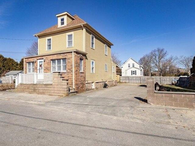 3 bedroom, Fairhaven MA 02719 LS102775434