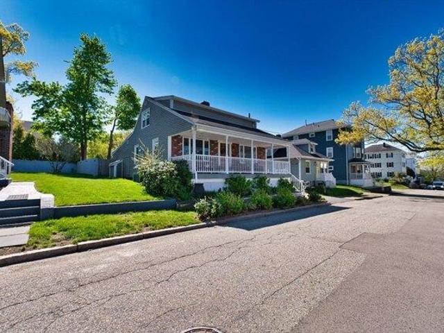 3 bedroom, Fall River MA 02723 103850751