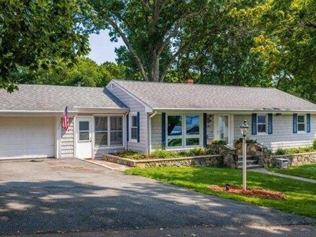3 bedroom, Fall River MA 02723 105094318